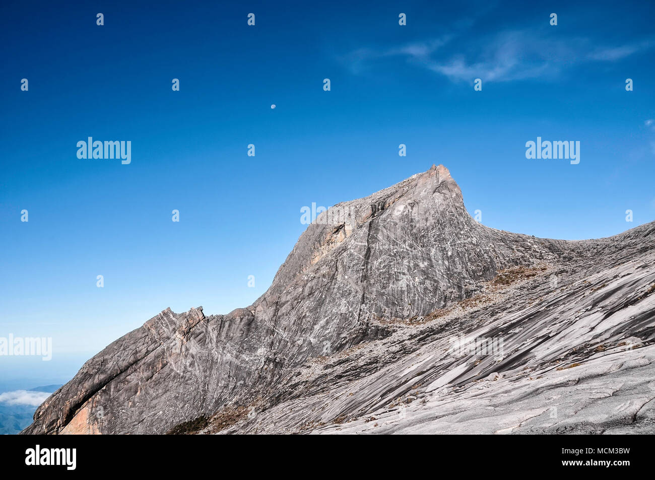 Low's Peak, the highest point of Mount Kinabalu, Sabah, Malaysia Stock ...