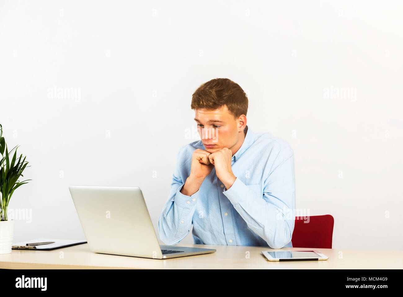 Straight thinking hi-res stock photography and images - Alamy