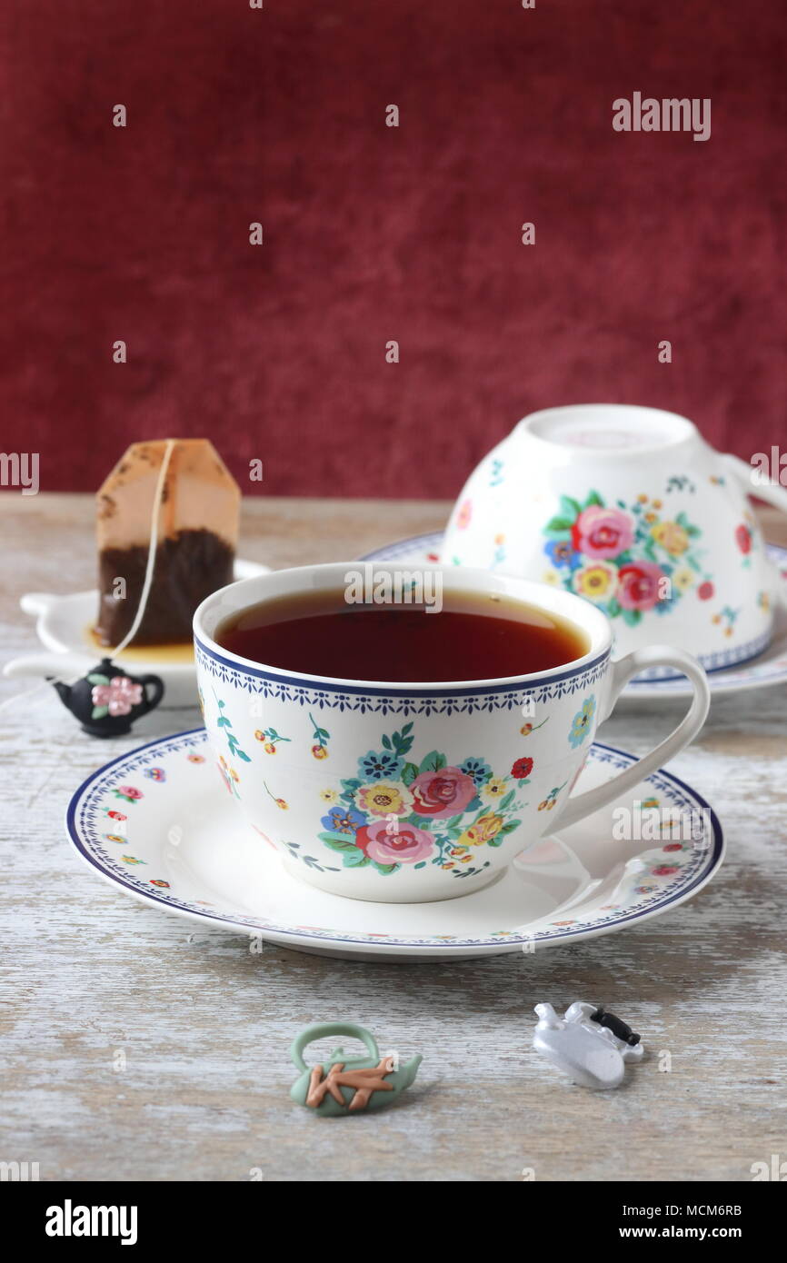 tea and tea bag Stock Photo - Alamy