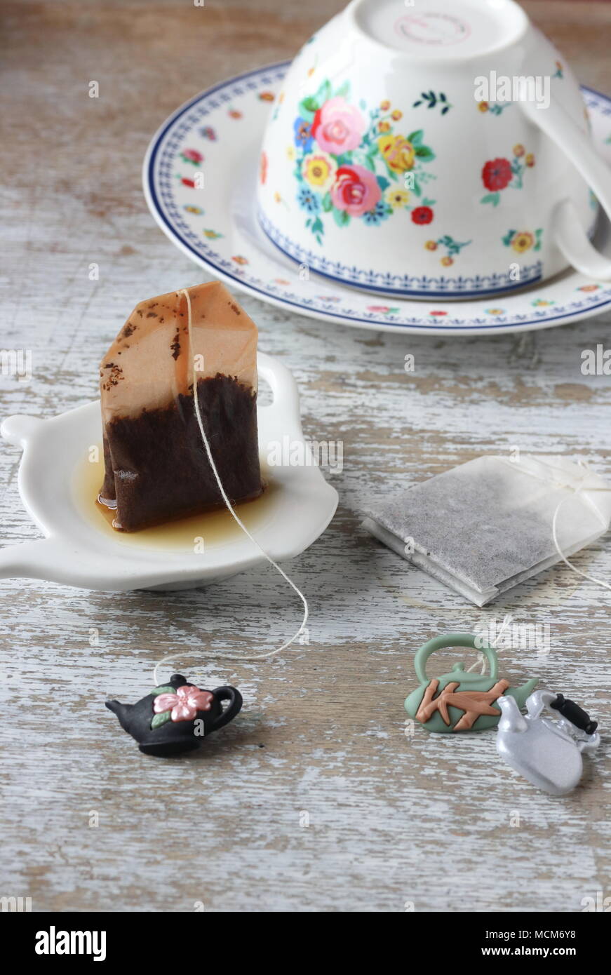 tea and tea bag Stock Photo - Alamy