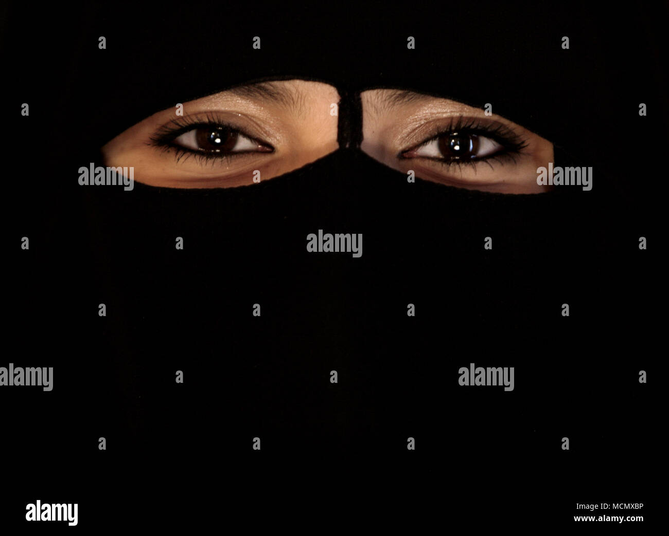 Woman Burka Eyes High Resolution Stock Photography and Images - Alamy