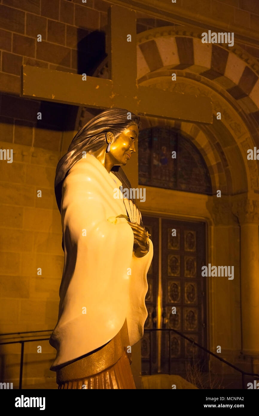 Native American Saint Kateri Tekakwitha bronze statue by sculptor ...