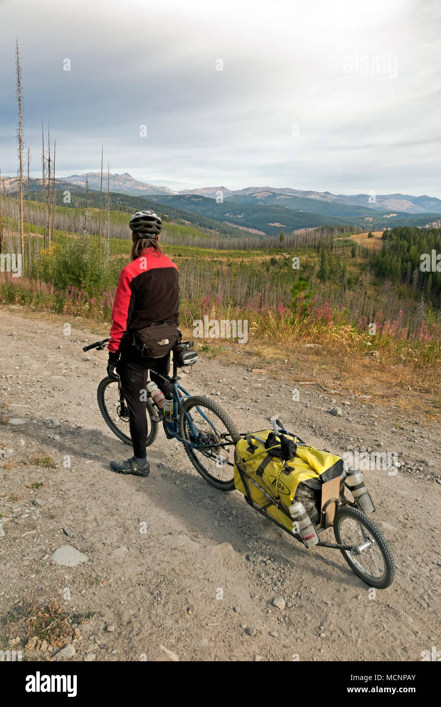Six mountains forest hi-res stock photography and images - Alamy