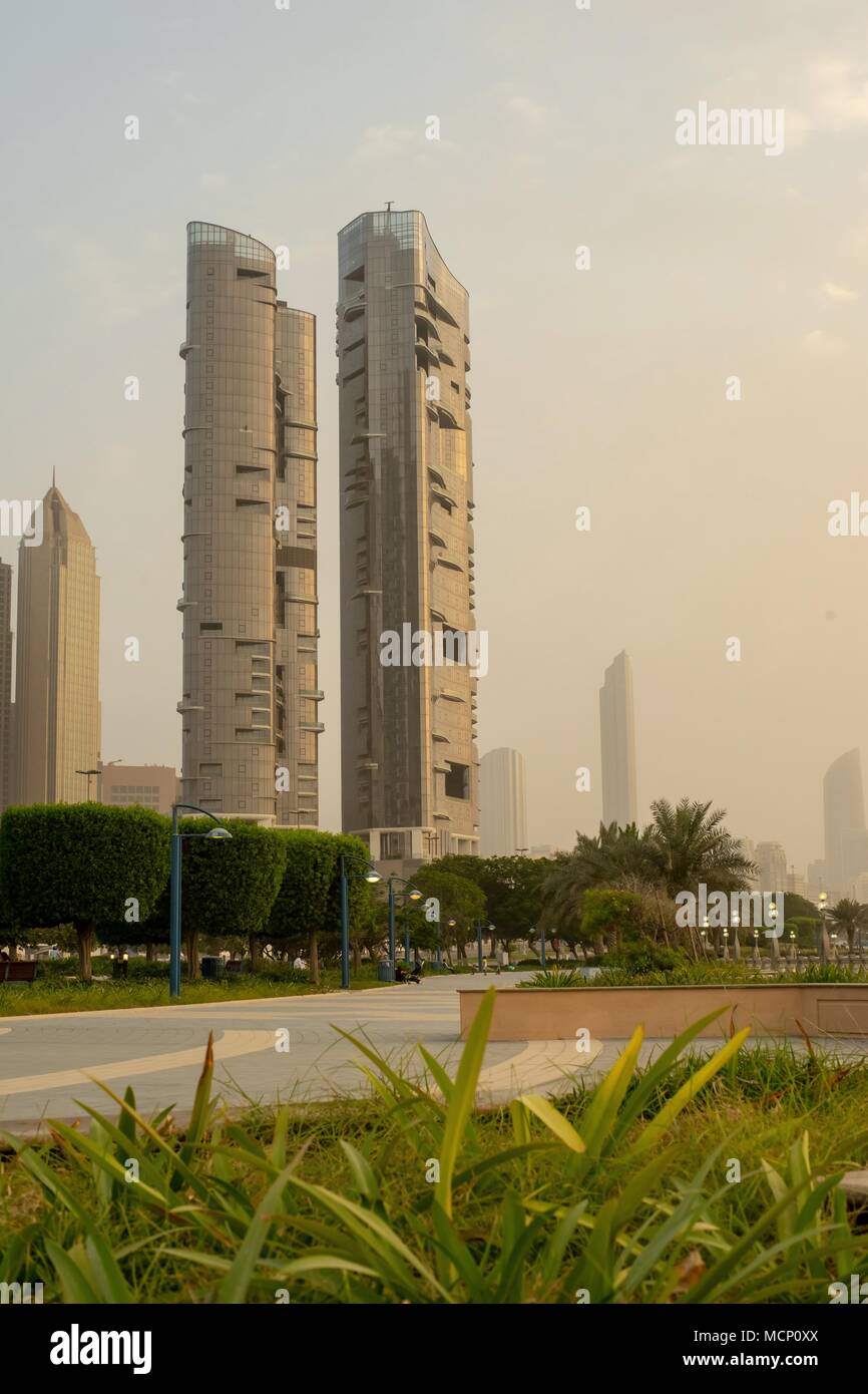 Corniche Khalifa Street, Abu Dhabi, UAE - 17th April, 2018: Gulf ...