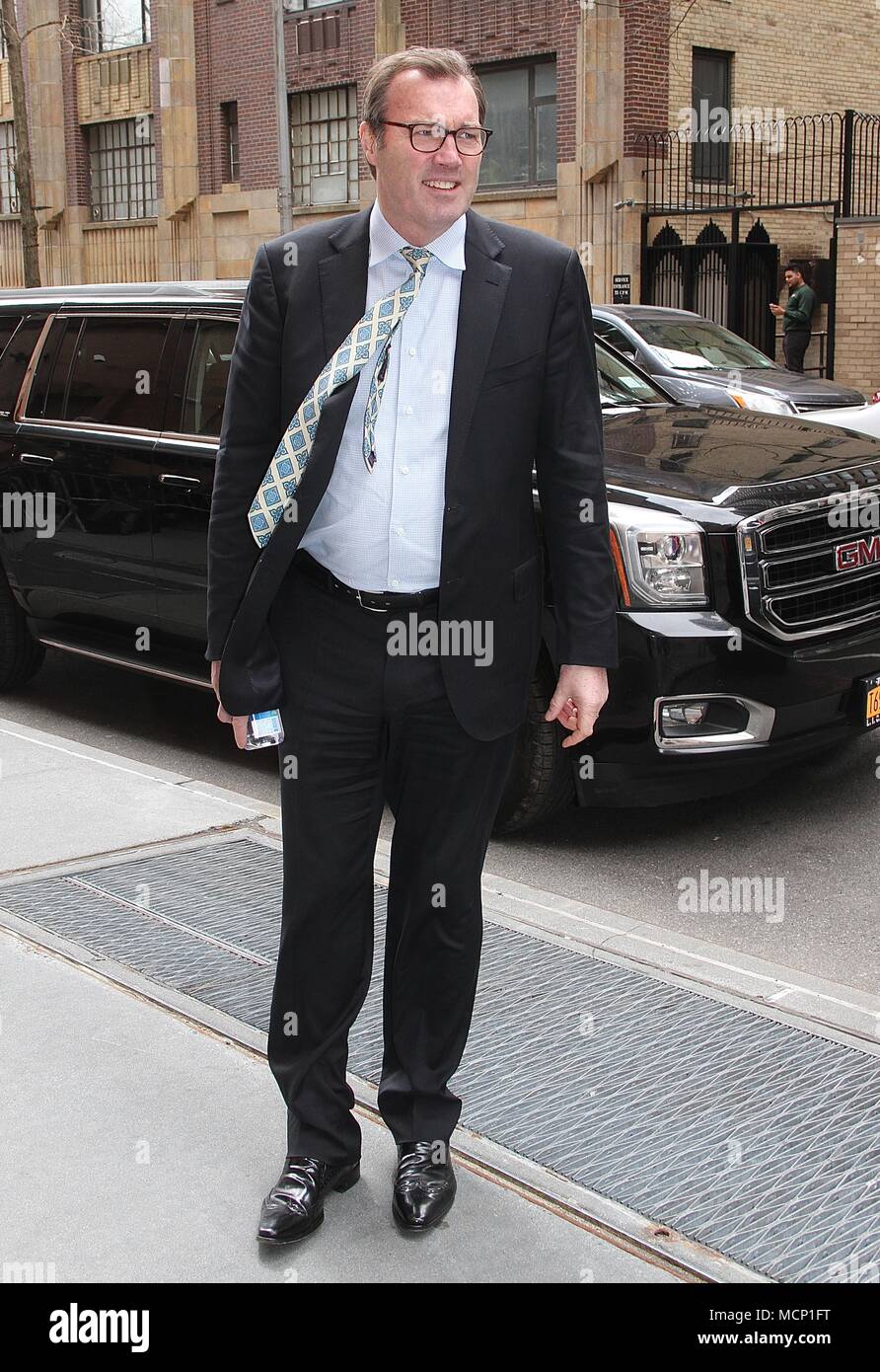 Andrew morton journalist hi-res stock photography and images - Alamy