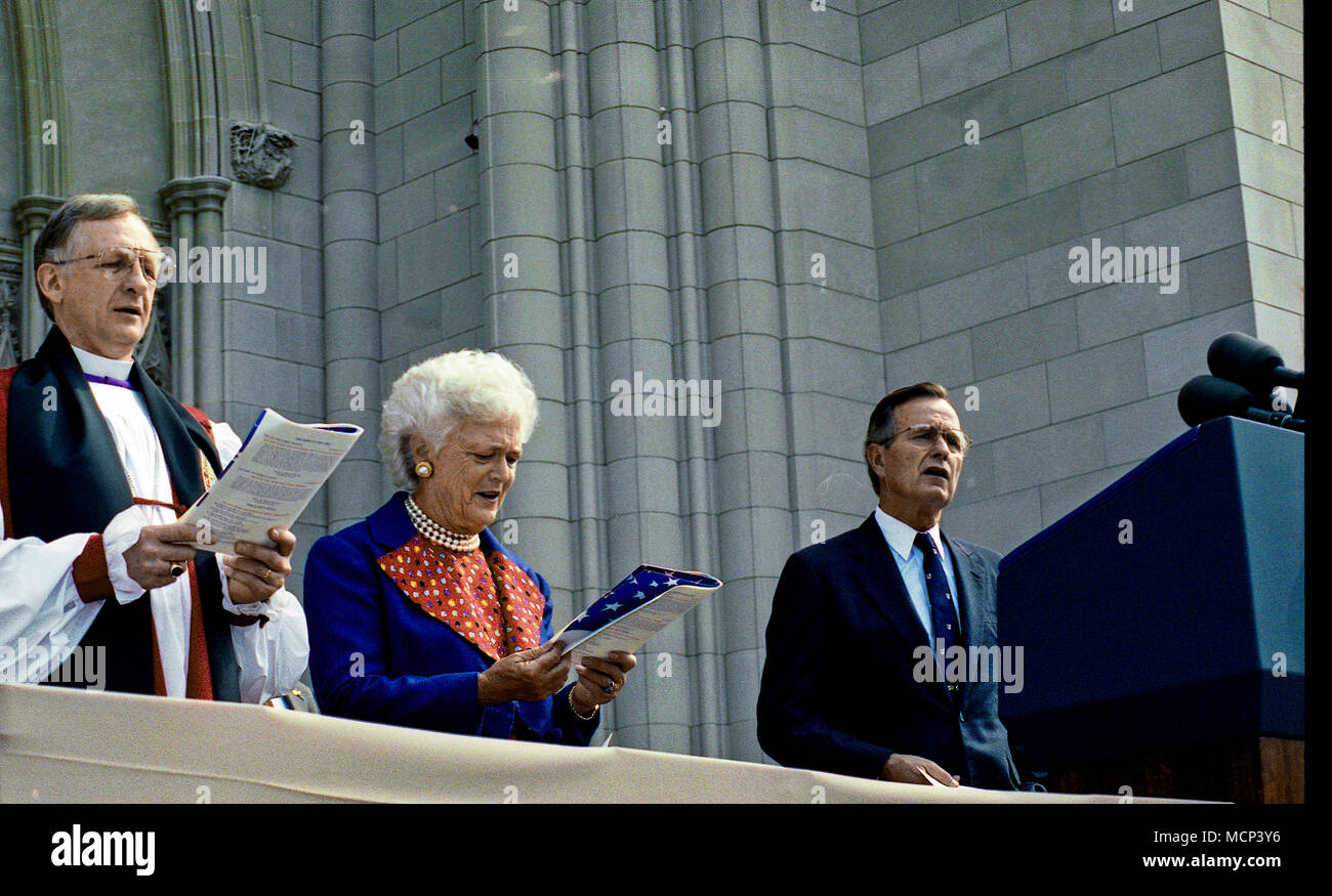 ***FILE PHOO*** BARBARA BUSH HAS PASSED AWAY (1925-2018) Washington, DC ...