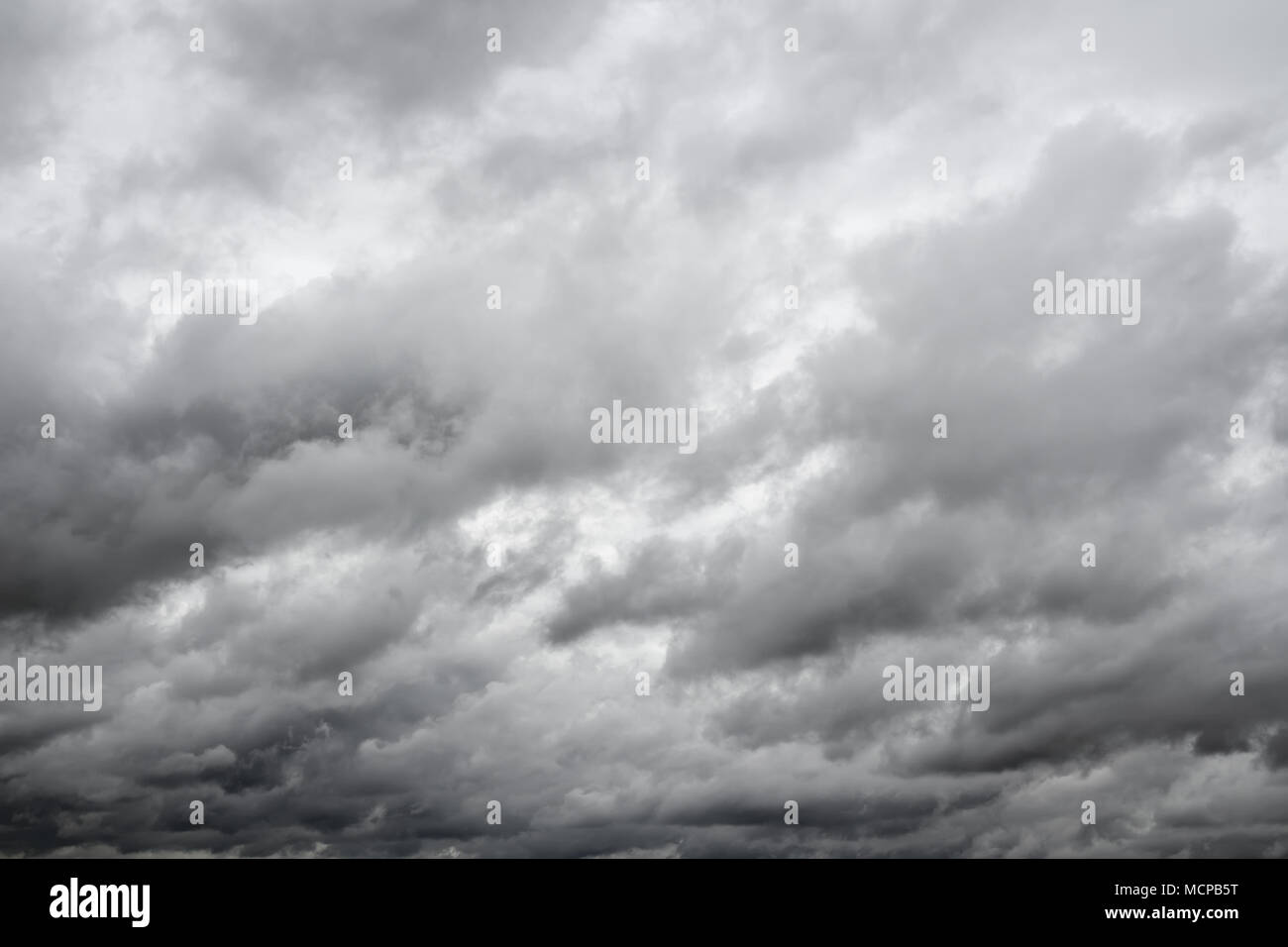 Dramatic overcast hi-res stock photography and images - Alamy