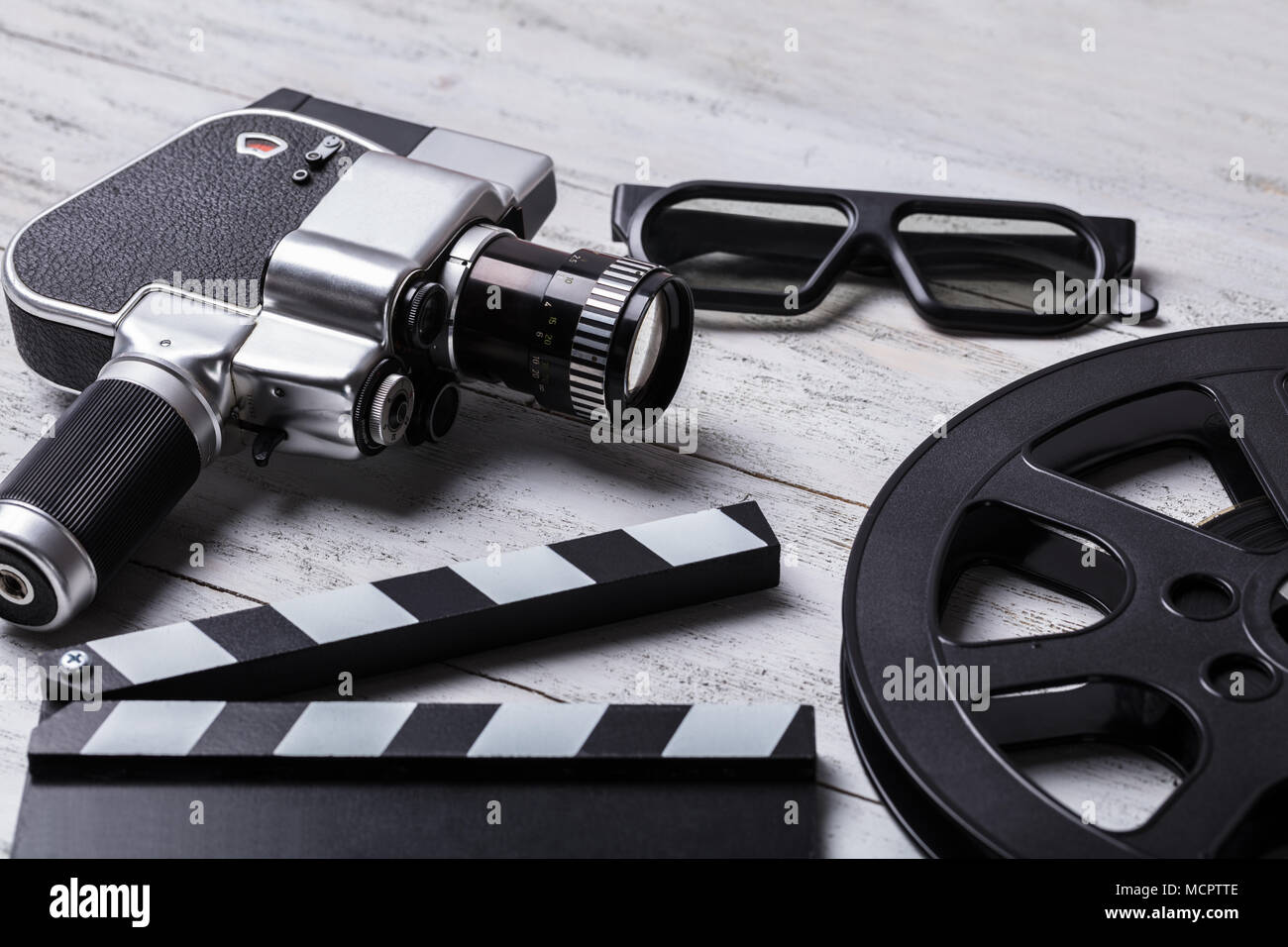 Film reel camera hi-res stock photography and images - Alamy