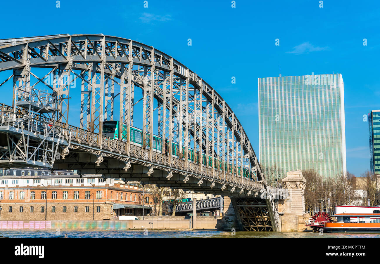 The bridge of austerlitz hi-res stock photography and images - Alamy