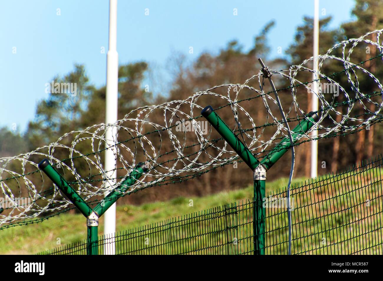Razor wire injury hi-res stock photography and images - Alamy