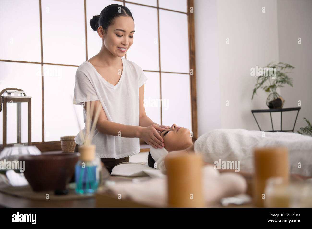 Close up female masseuse client hi-res stock photography and images - Alamy