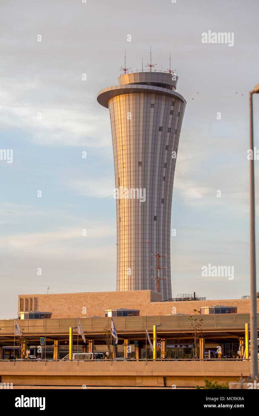 Airport control tower air hi-res stock photography and images - Alamy