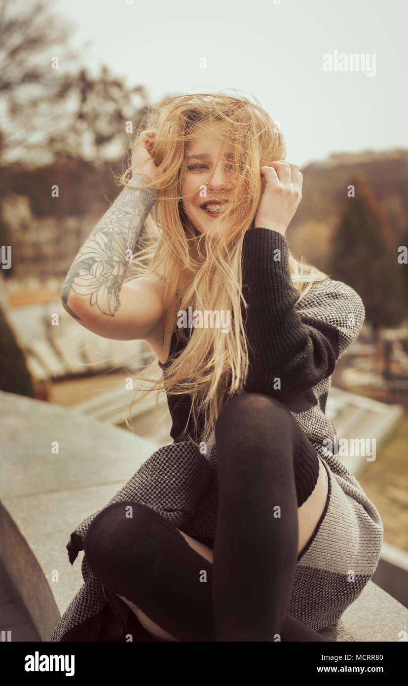 Nice looking sunshine hi-res stock photography and images - Alamy