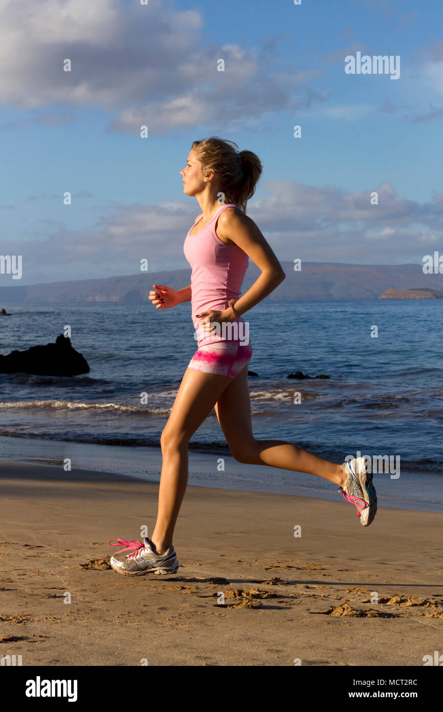 Morning run on the beach at Wailea, Maui, Hawaii Stock Photo - Alamy