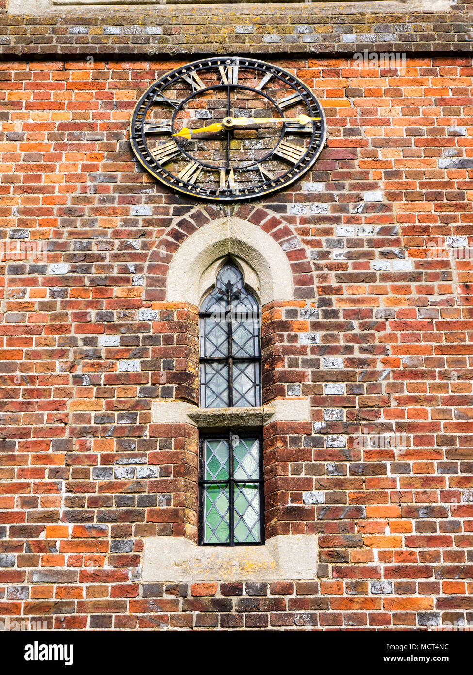 Parish church of tilehurst hi-res stock photography and images - Alamy