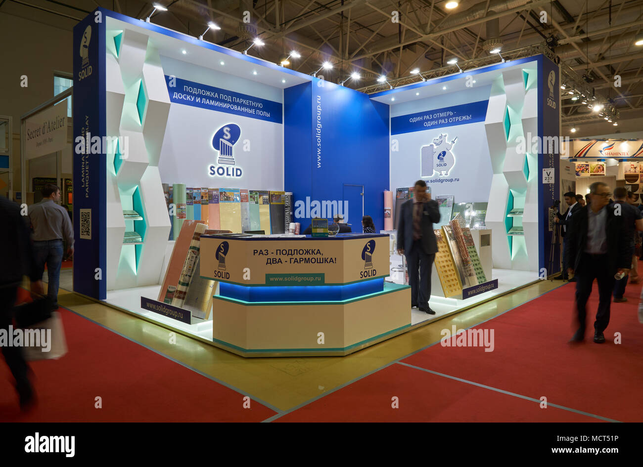 Exhibition stand construction hi-res stock photography and images - Alamy