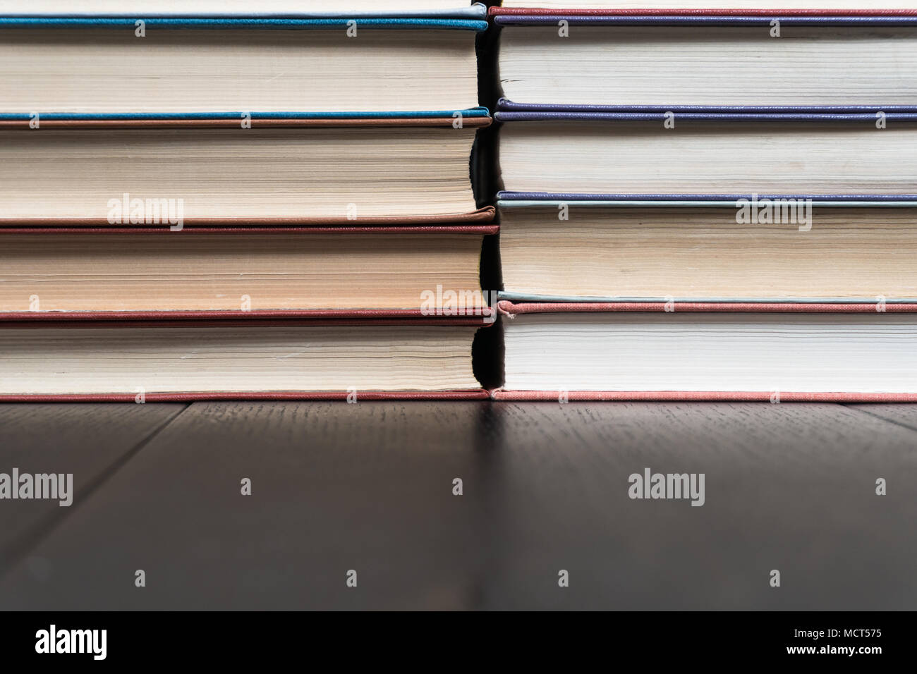 Many books in a bookstore or library Stock Photo - Alamy