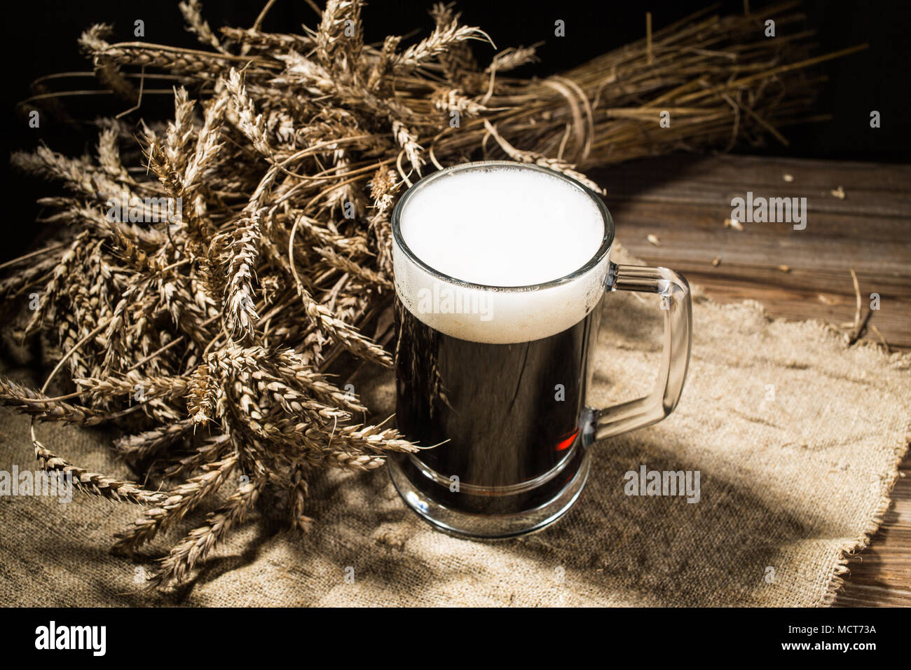 Pub beer cloth hi-res stock photography and images - Alamy