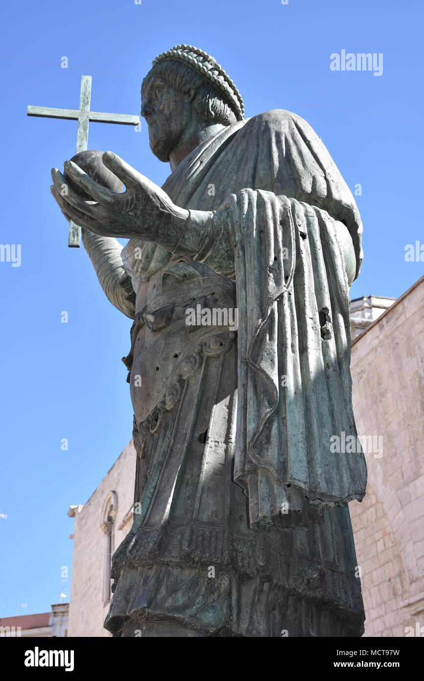 Barletta colossus hi-res stock photography and images - Alamy