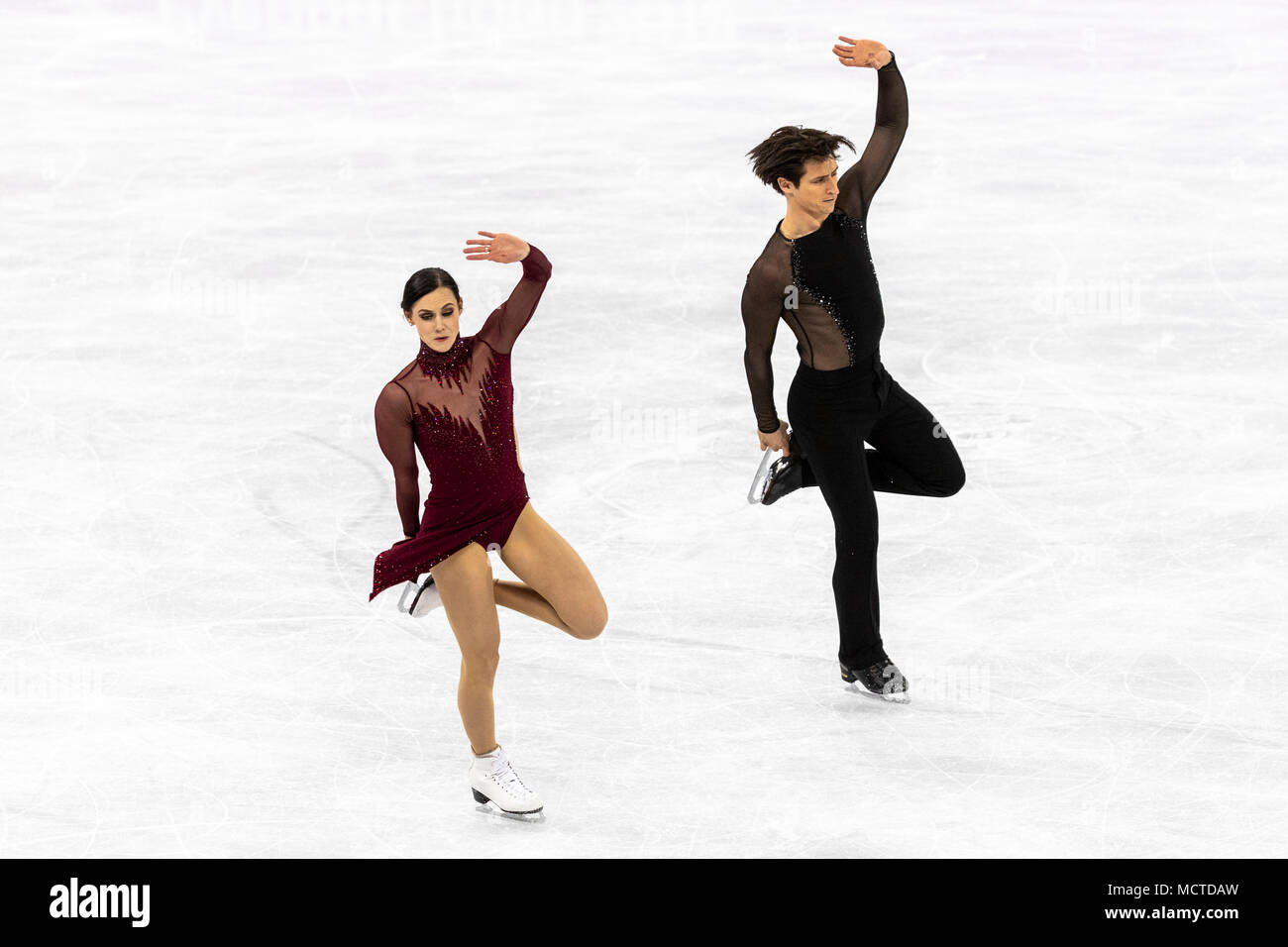 Tessa Virtue/ Scott Moir (CAN) win the gold medal in Figure Skating Ice ...
