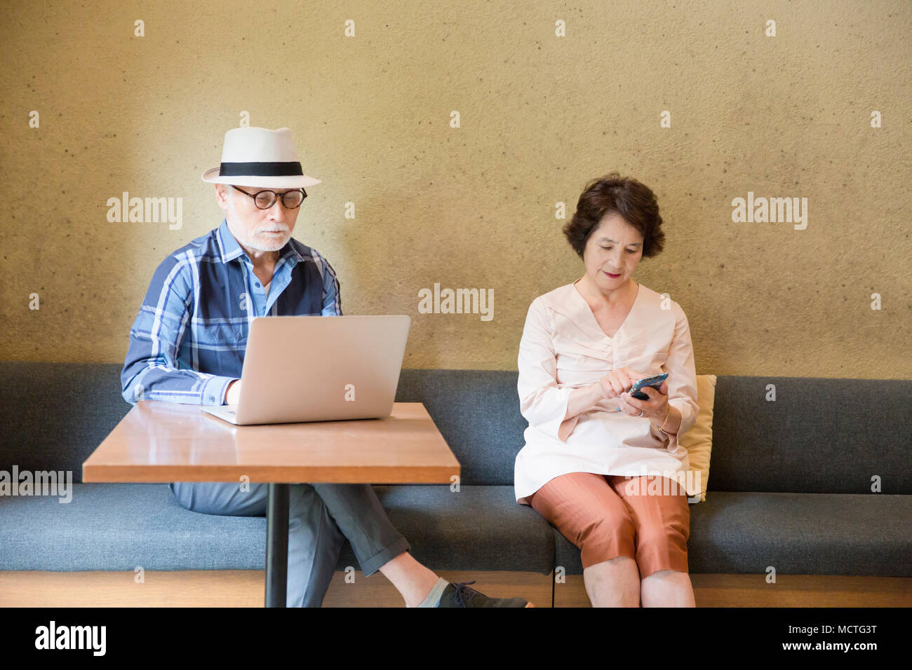 Collecting information hi-res stock photography and images - Alamy