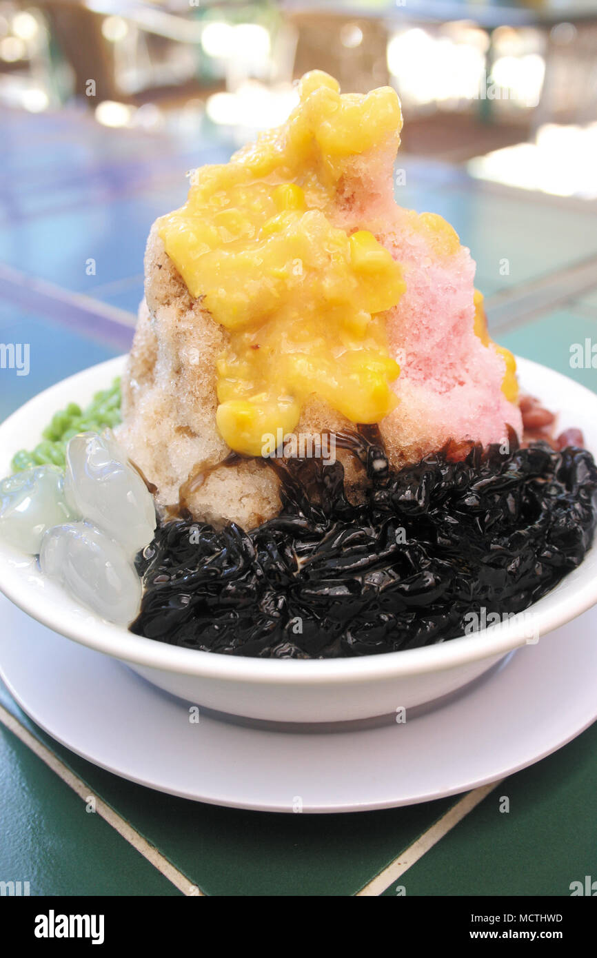 Shaved Ice dessert with Fresh fruits Stock Photo - Alamy