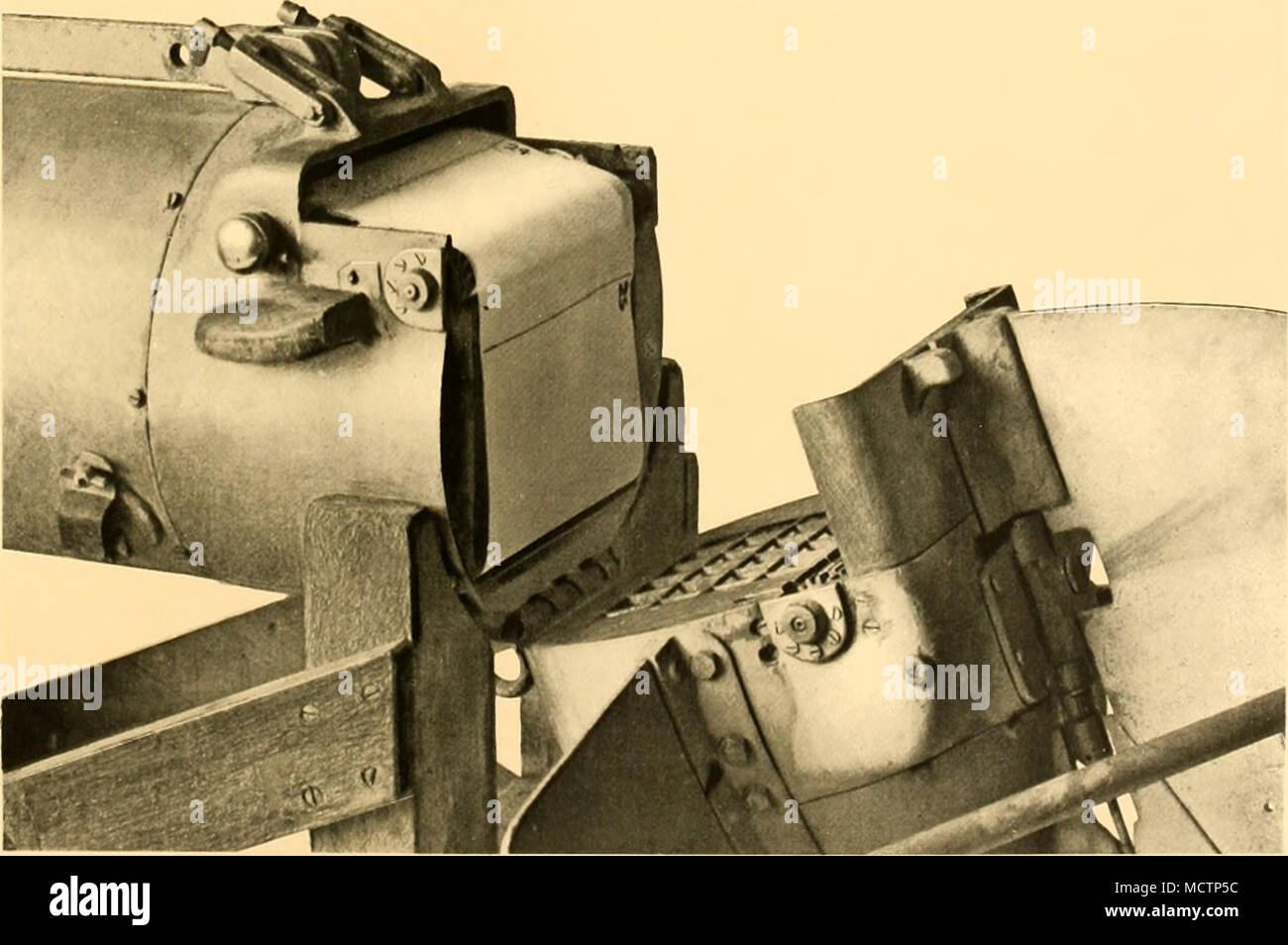 Fig. 2. The Continuous Plankton Recorder, Type I modified, opened to ...