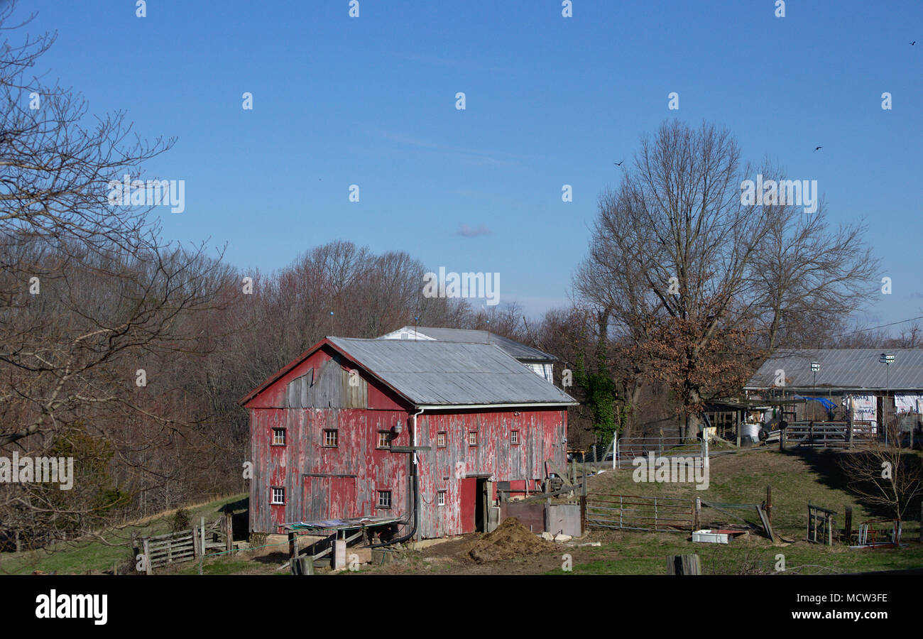 Old red barn with peeling paint Stock Photo - Alamy