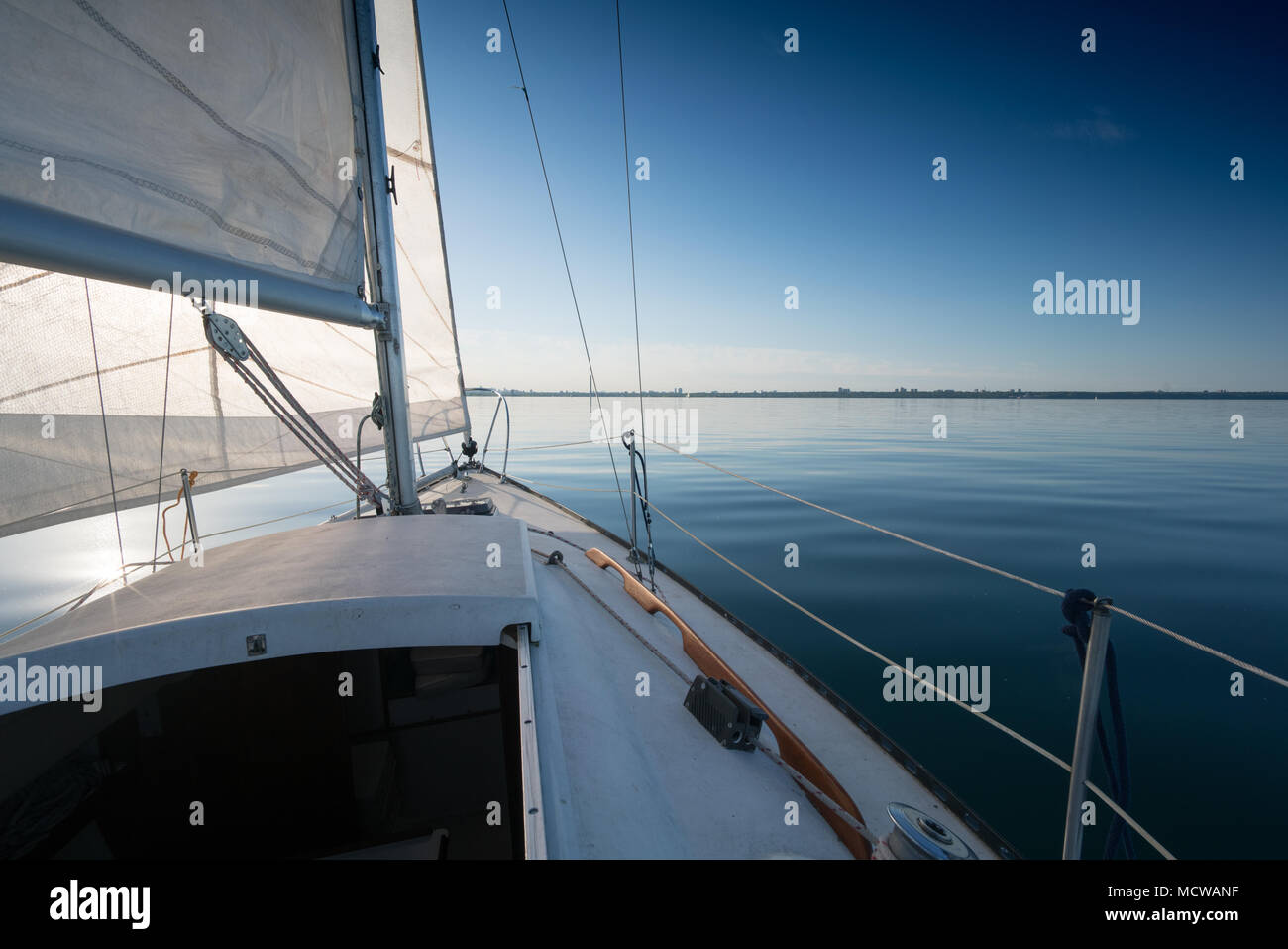 Deck over water hi-res stock photography and images - Alamy