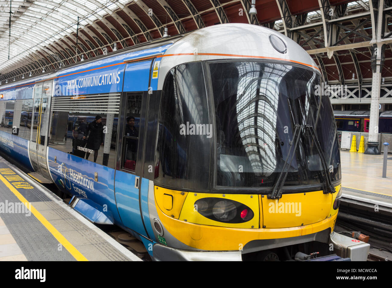 Tata Communication Heathrow Express train arriving at Paddington ...