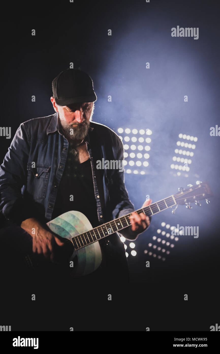 Fink concerto hi-res stock photography and images - Alamy