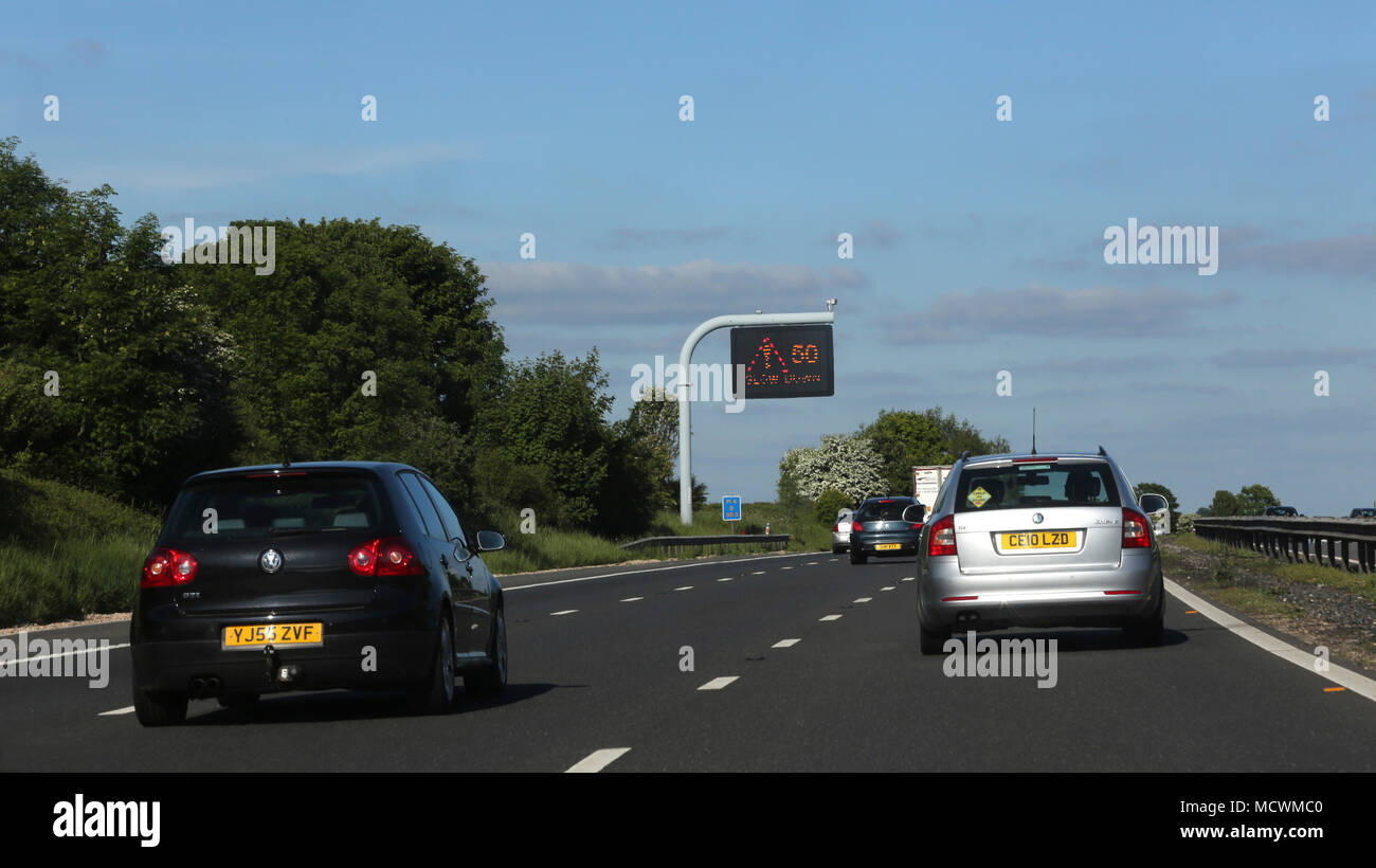 M4 motorway sign hi-res stock photography and images - Alamy