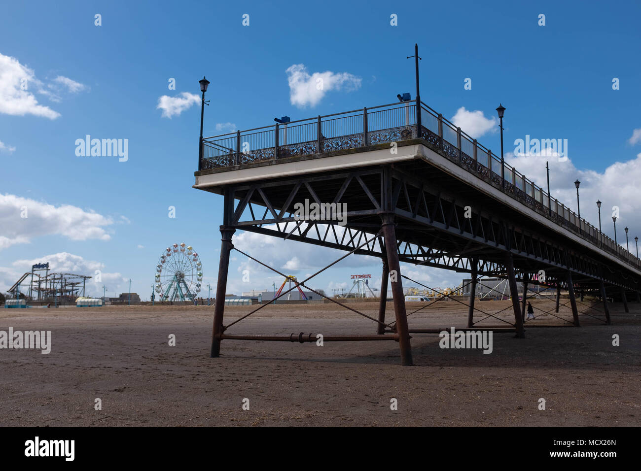 Skegness pier hi-res stock photography and images - Alamy