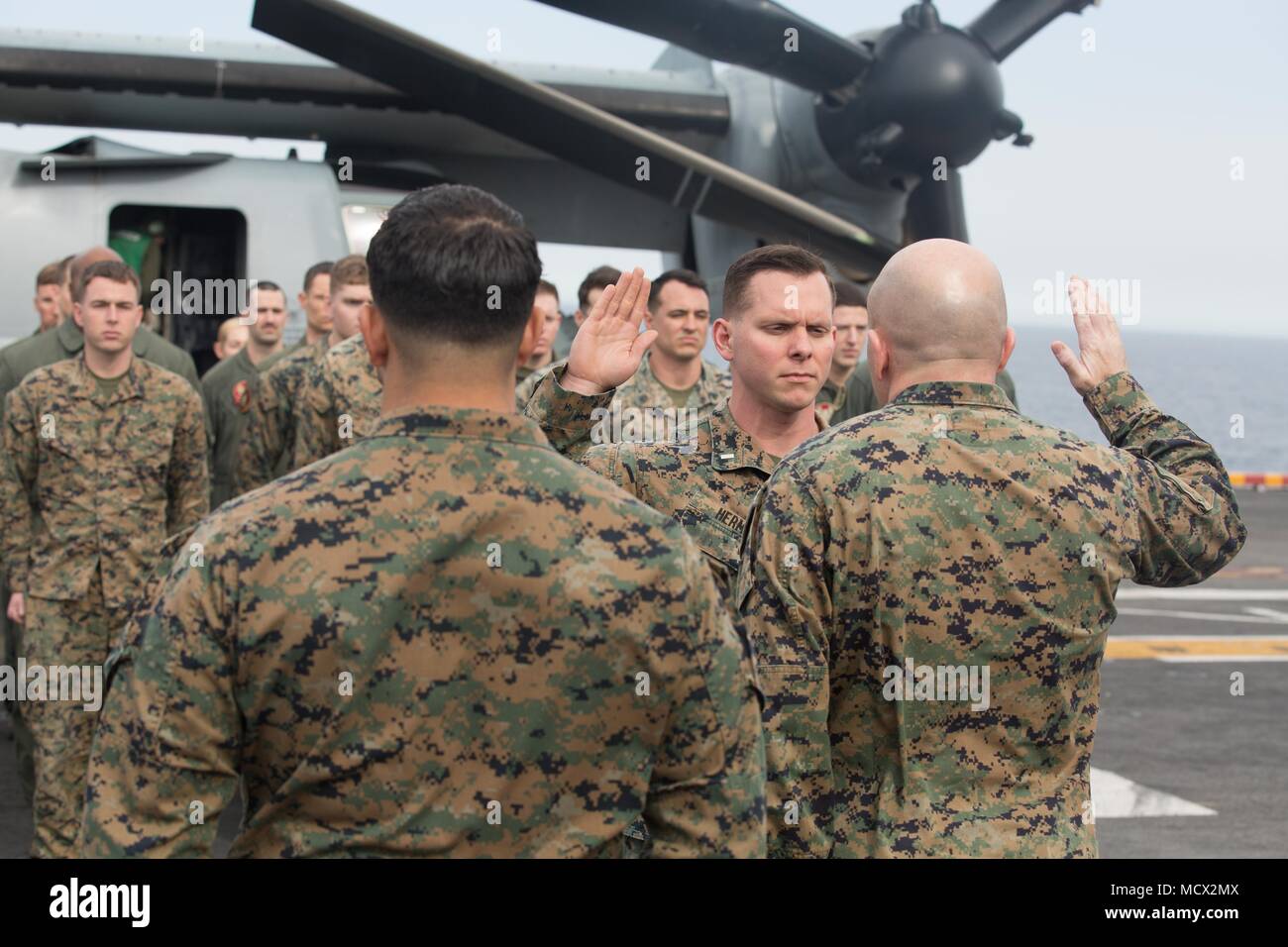 Col farrell hi-res stock photography and images - Alamy