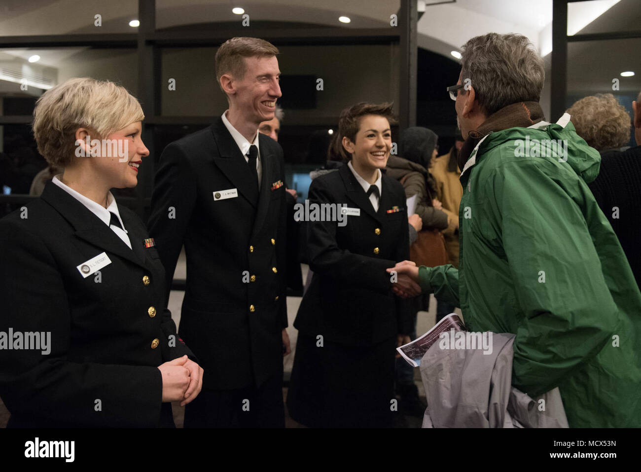 Amy broadbent hi-res stock photography and images - Alamy