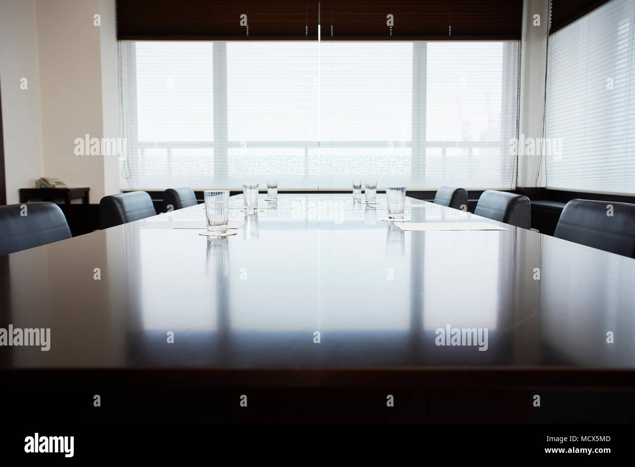 Refraction room hi-res stock photography and images - Alamy