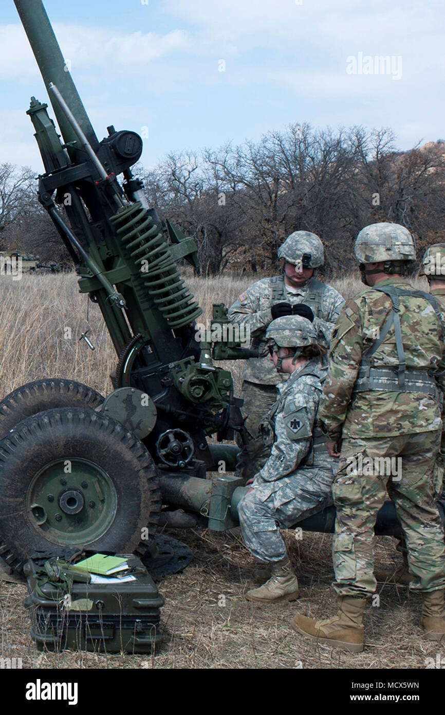 M119 a2 howitzer hi-res stock photography and images - Alamy