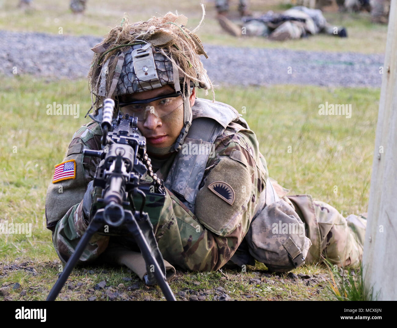 Oregon Army National Guard Soldiers with 2nd Battalion, 162nd Infantry ...