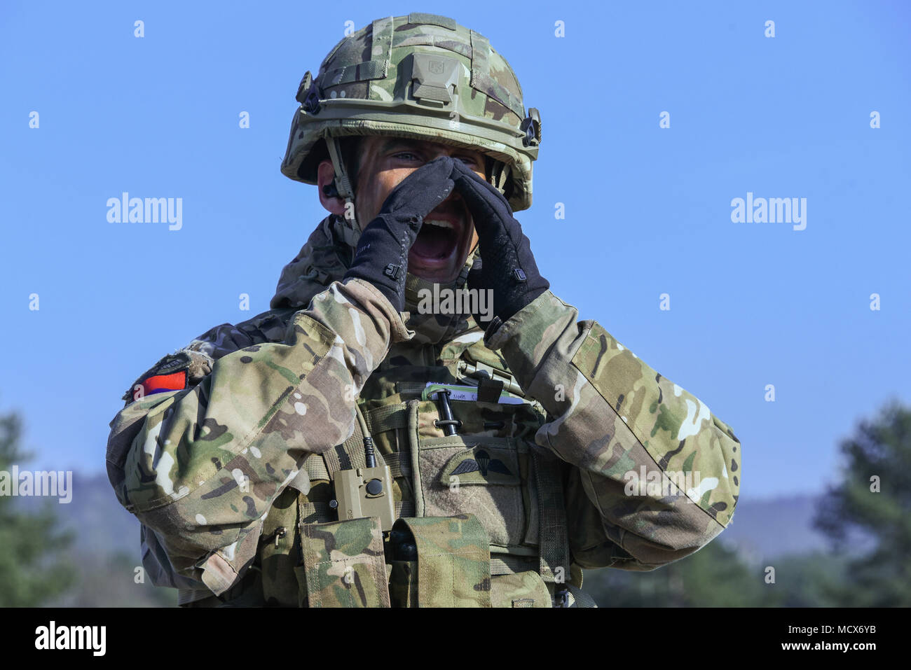 A British Paratrooper of the 7th Parachute Regiment Royal Horse ...
