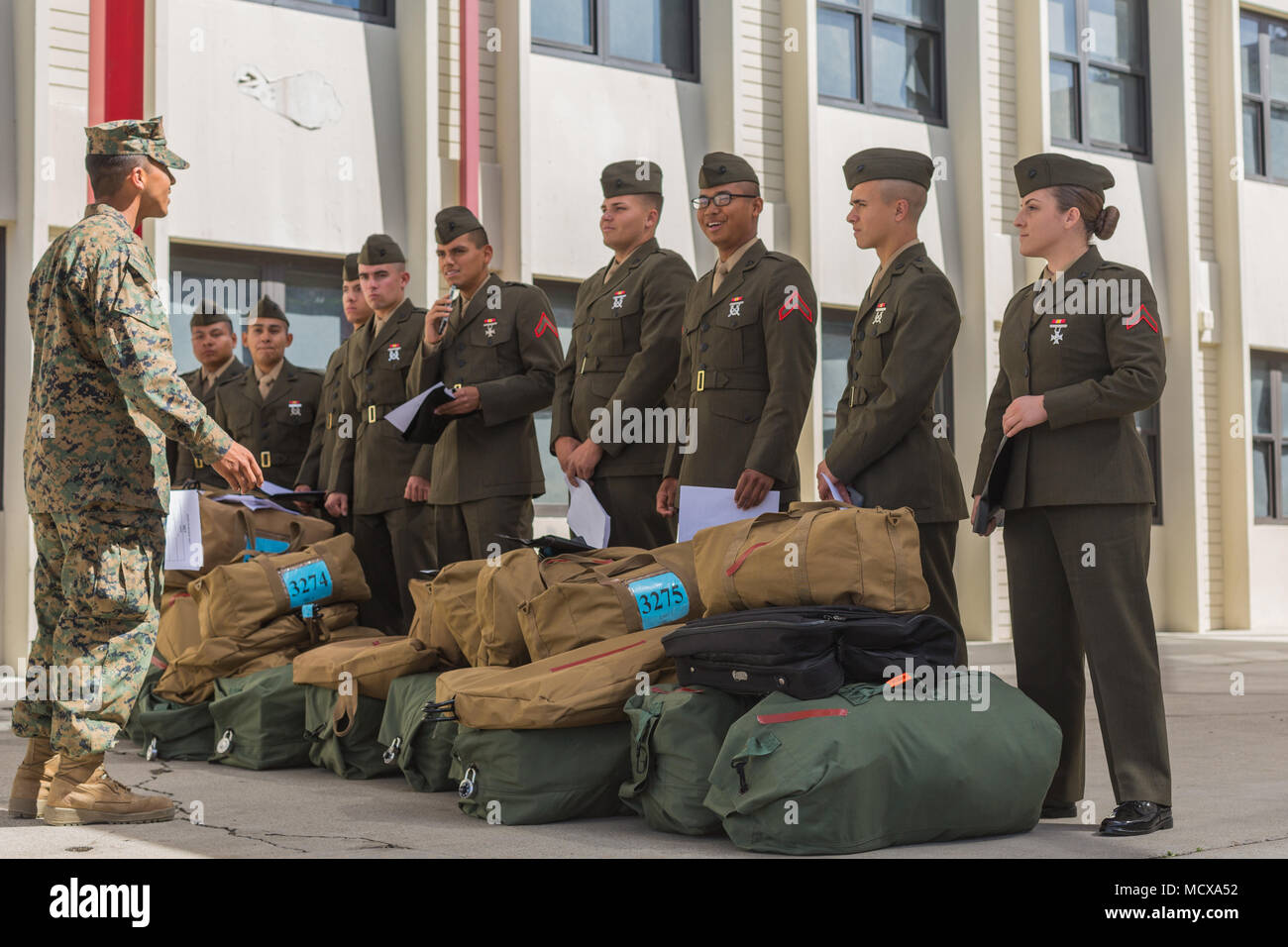 U.S. Marine Pfc. Kira Kozik, the first female Marine student to check ...