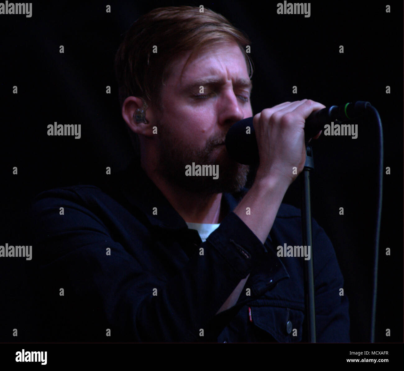 Members the kaiser chiefs hi-res stock photography and images - Alamy