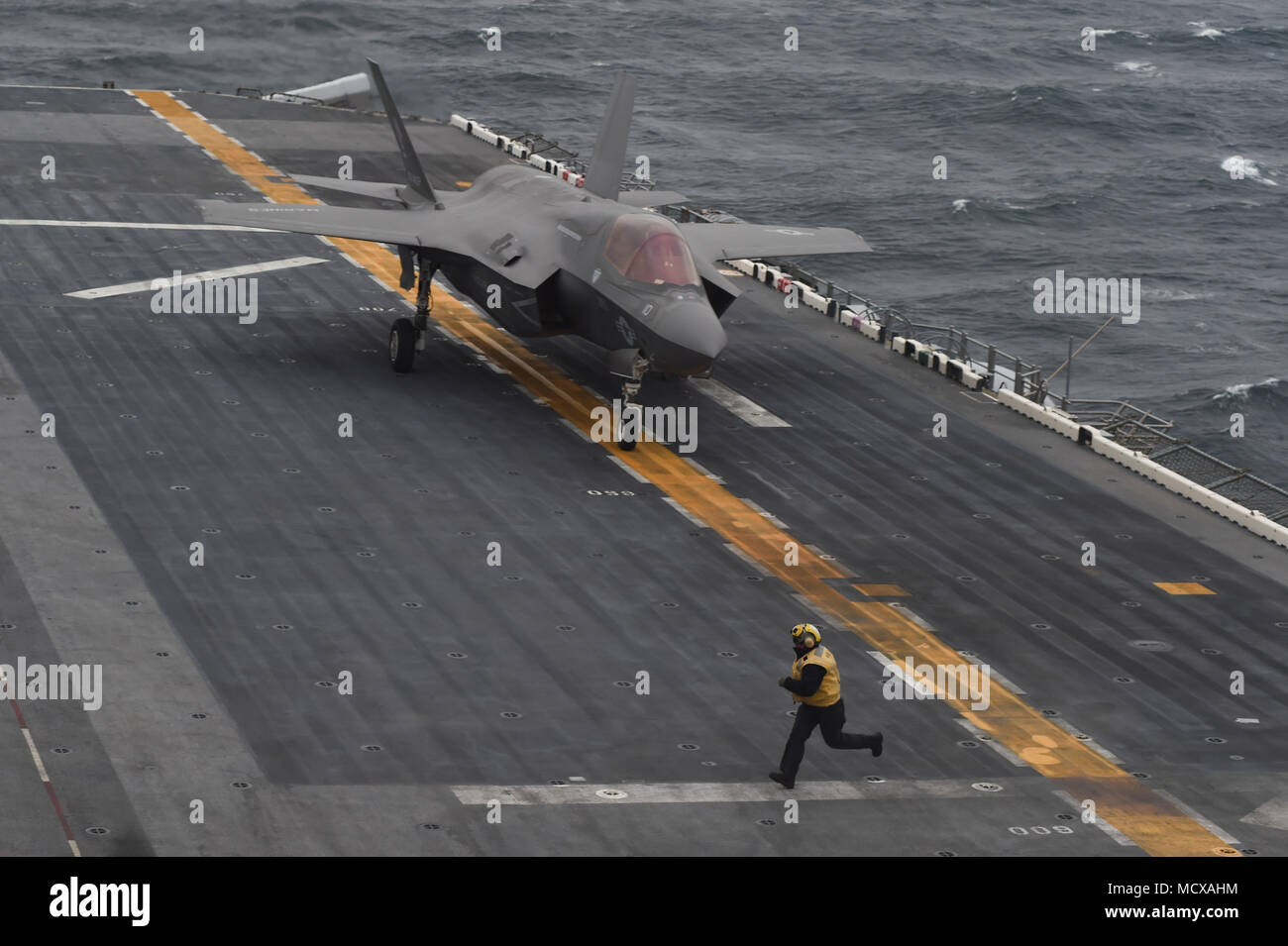 180305-N-JN784-196 EAST CHINA SEA (March 5, 2018) Chief Aviation ...