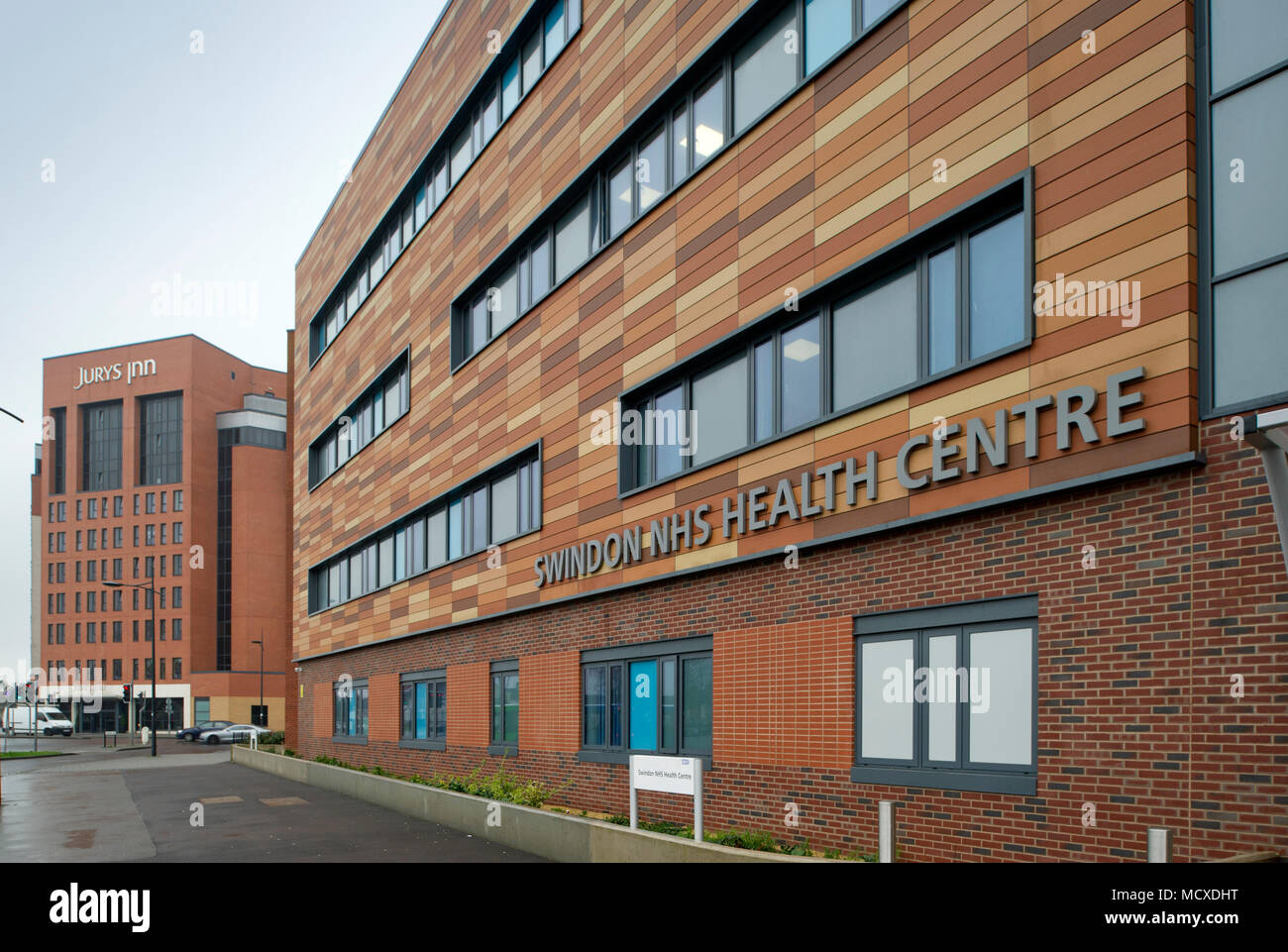 Swindon Town Centre Shops Wiltshire Stock Photos & Swindon Town Centre ...