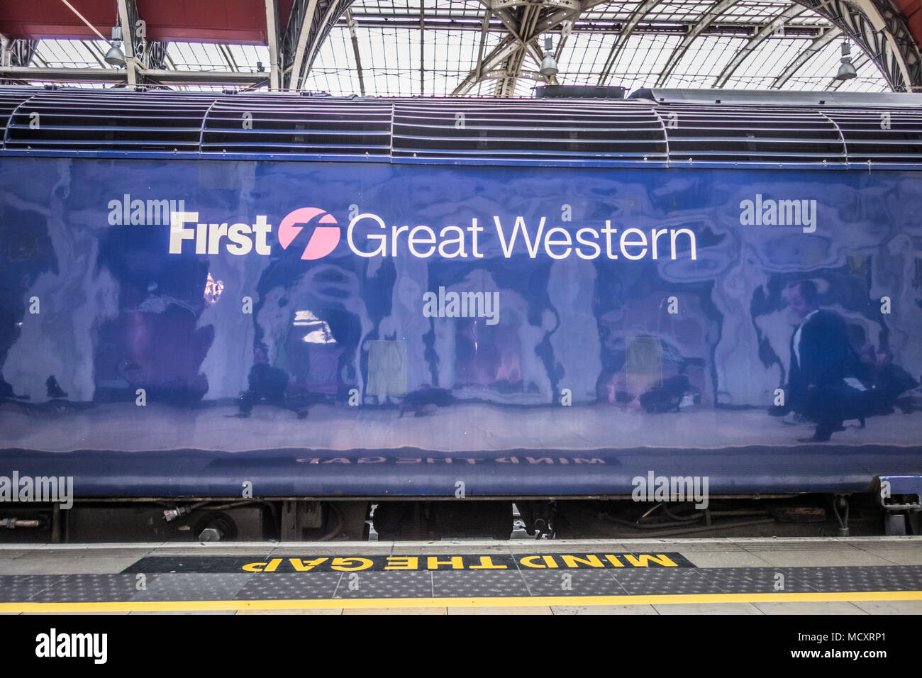 Praed street station hi-res stock photography and images - Alamy