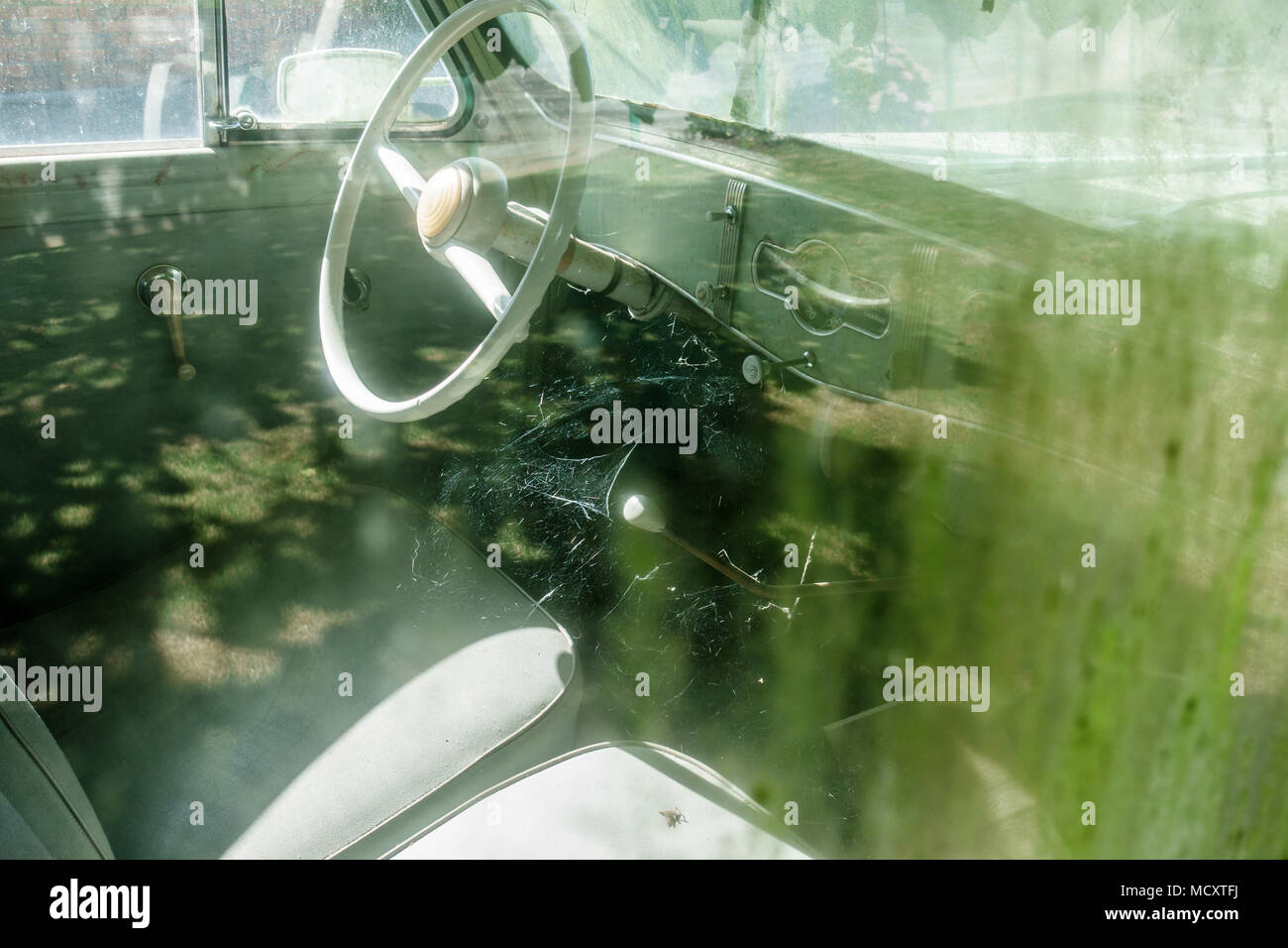 Old car interior hi-res stock photography and images - Alamy