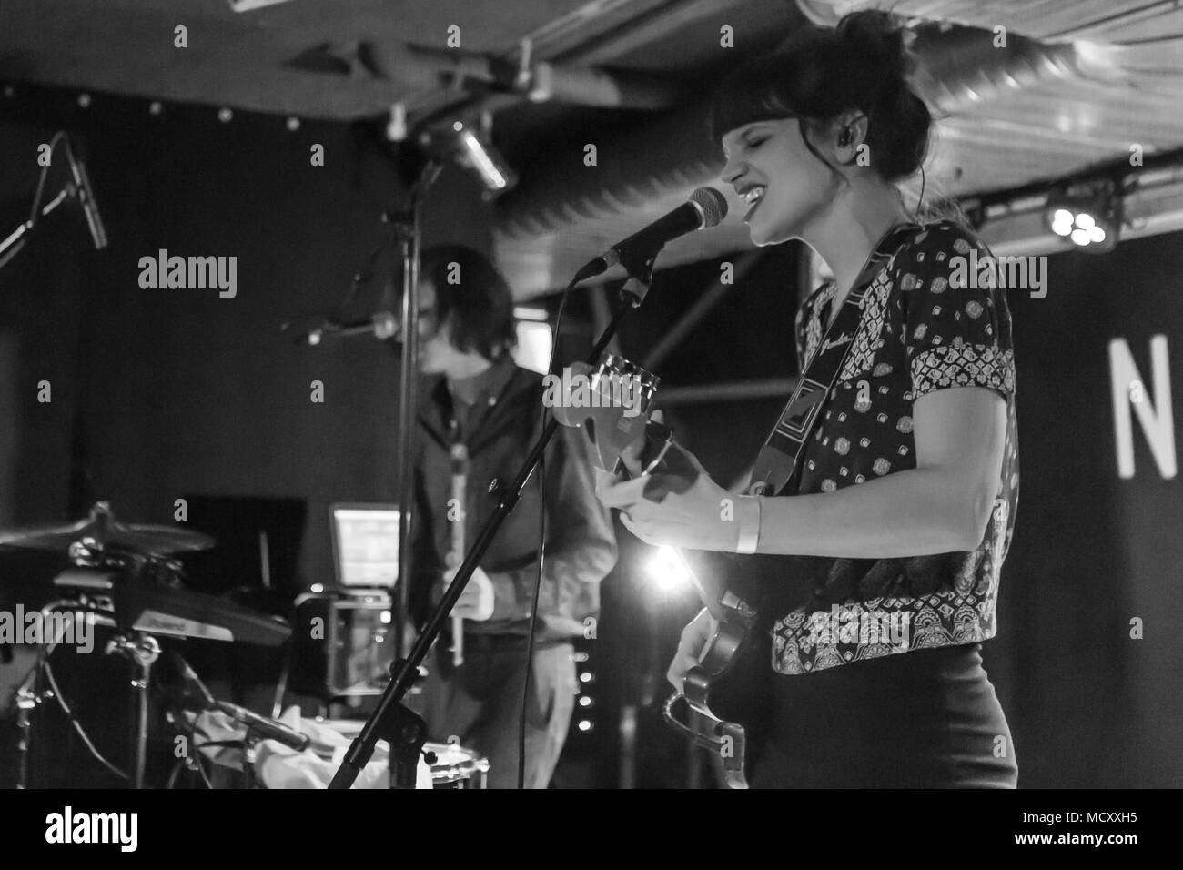 German pop duo hi-res stock photography and images - Alamy