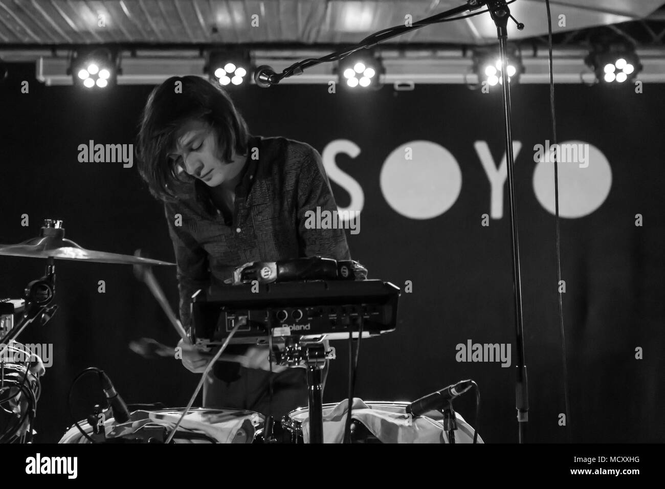 German pop duo hi-res stock photography and images - Alamy