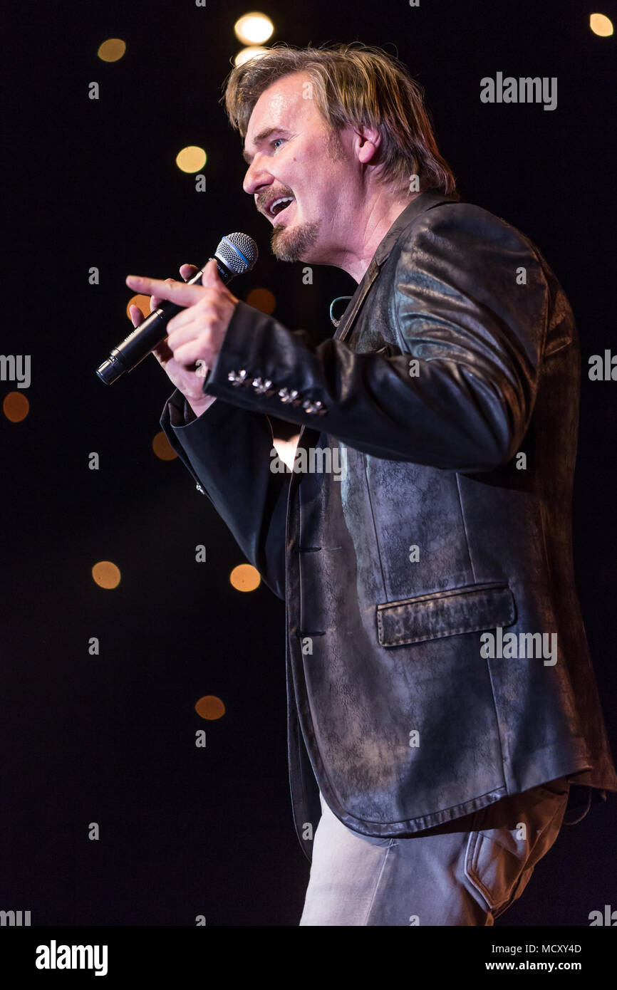 Nik p singer hi-res stock photography and images - Alamy