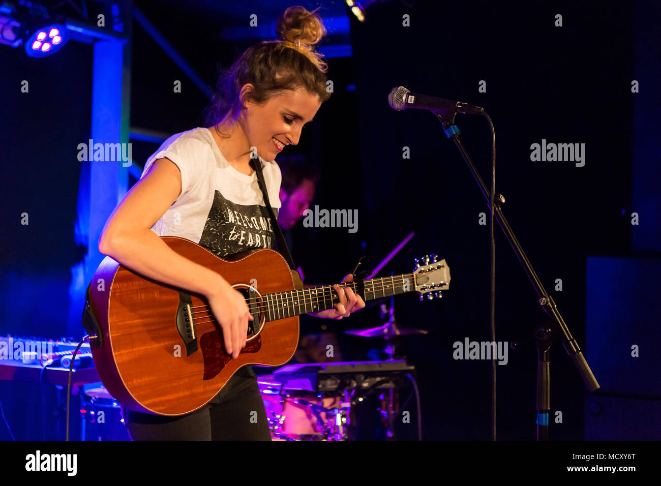 Lina button hi-res stock photography and images - Alamy