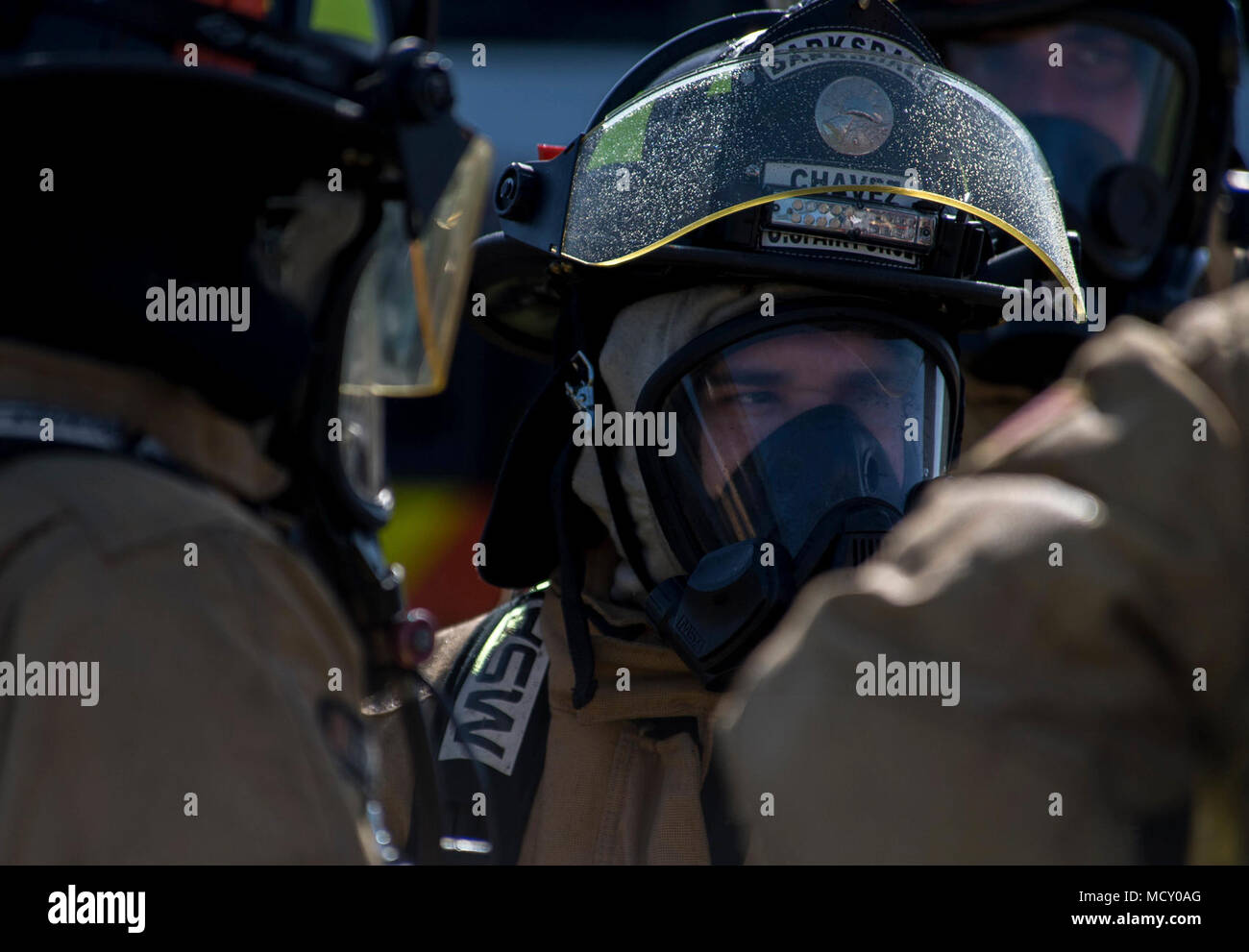 Pit crew fire hi-res stock photography and images - Alamy